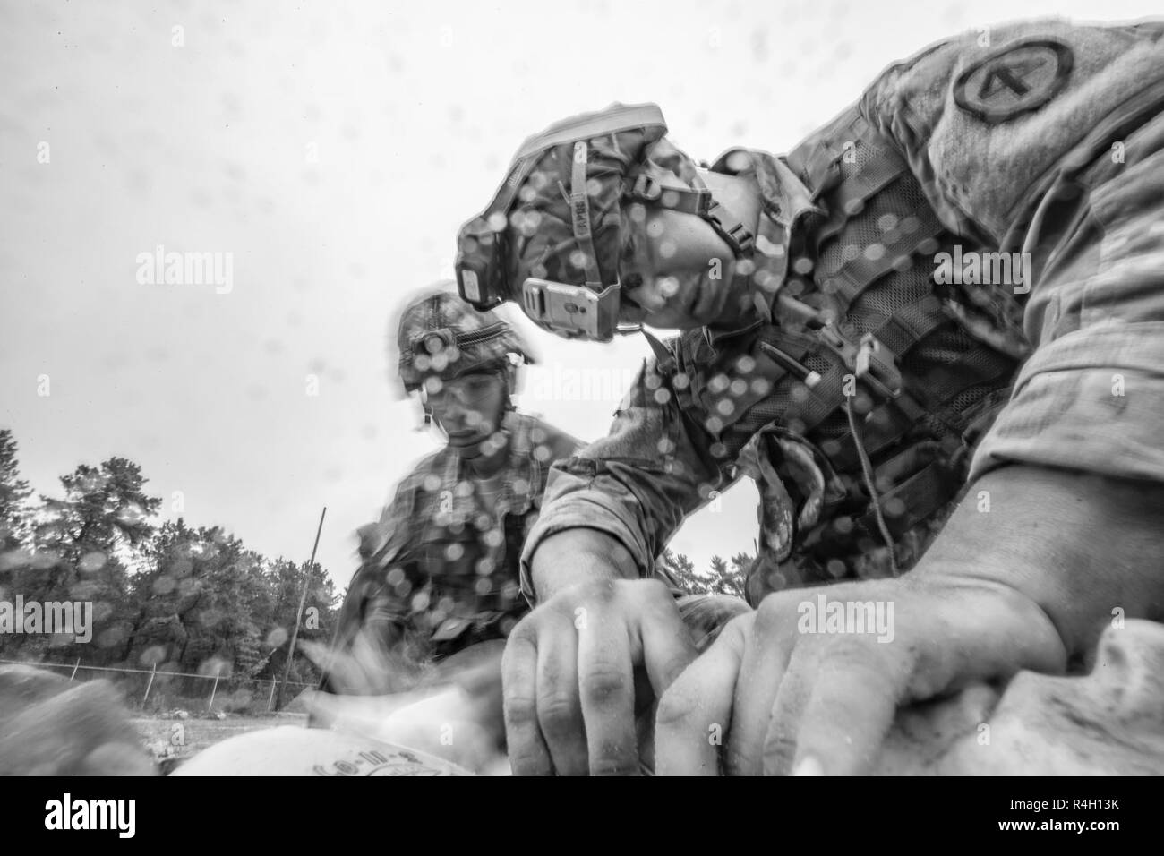 Tactical combat casualty care tccc Banque d'images noir et blanc - Alamy