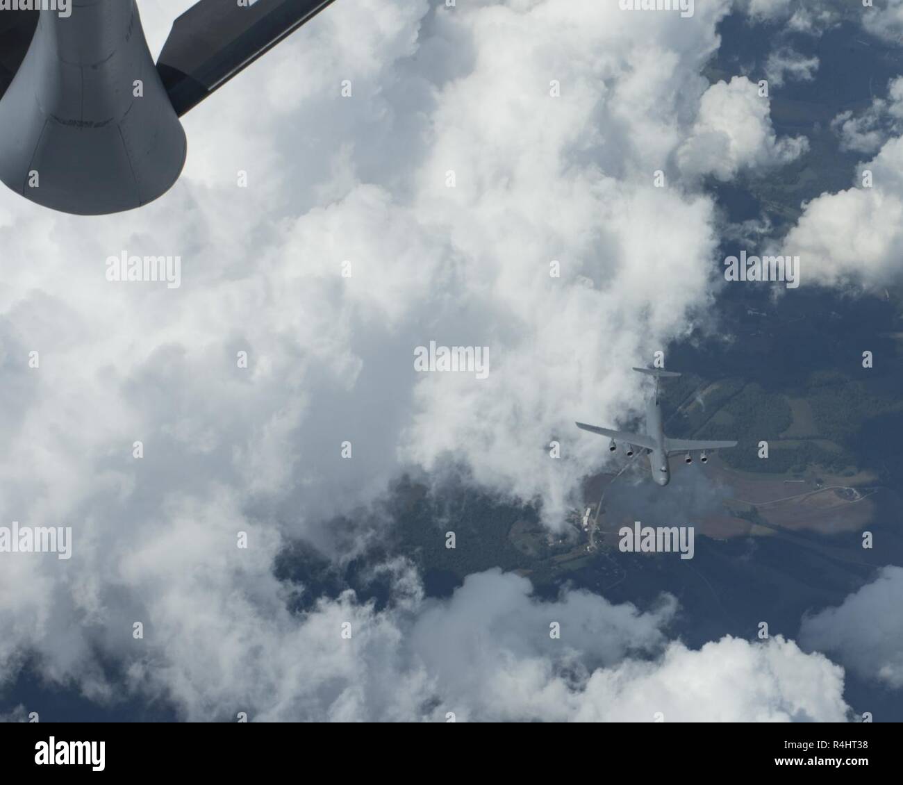 Un C-5 Galaxy avec le 436e Airlift Wing à Dover Air Force Base, Texas ...