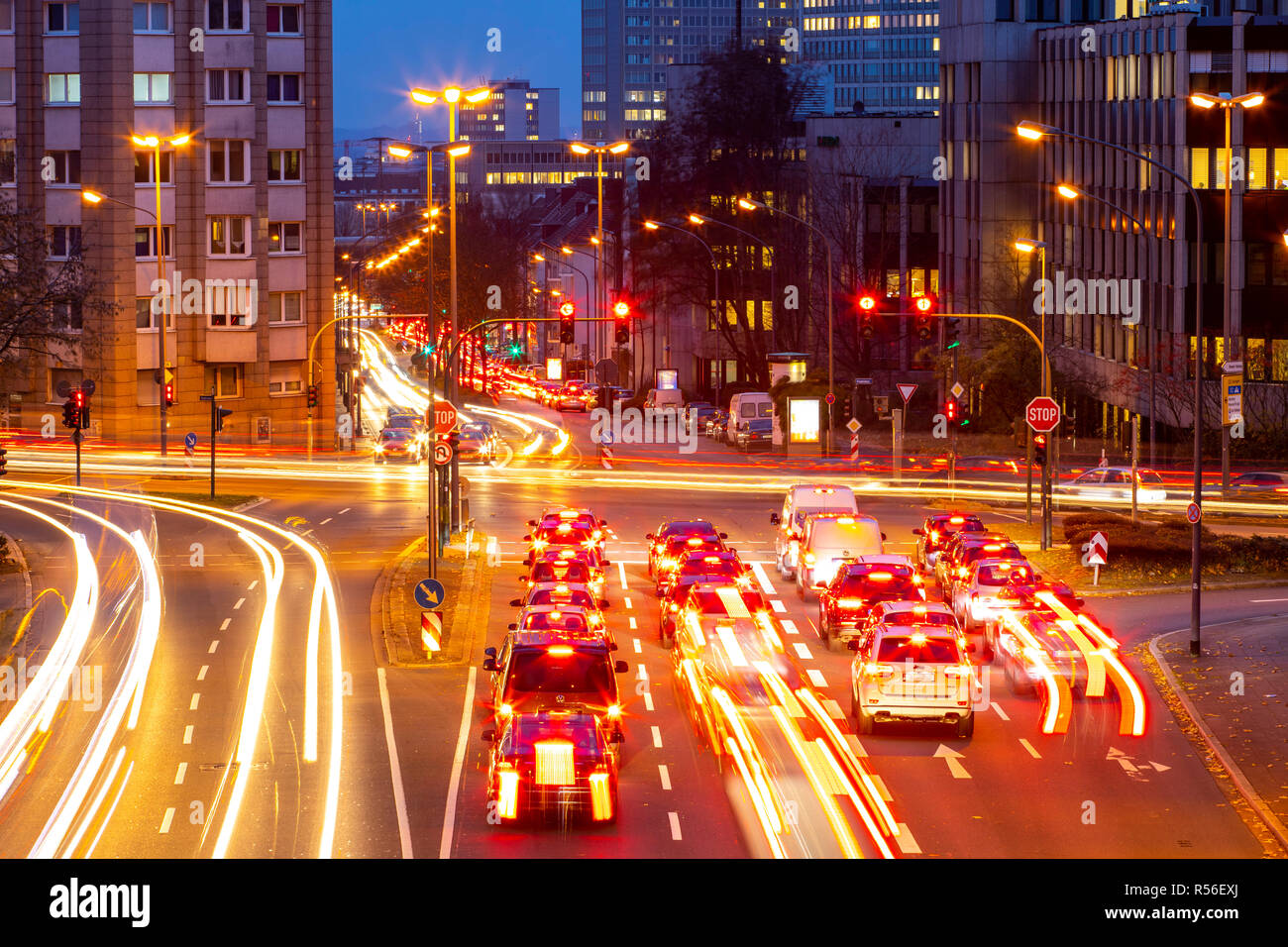 Intersection de feux de circulation Banque de photographies et d’images ...