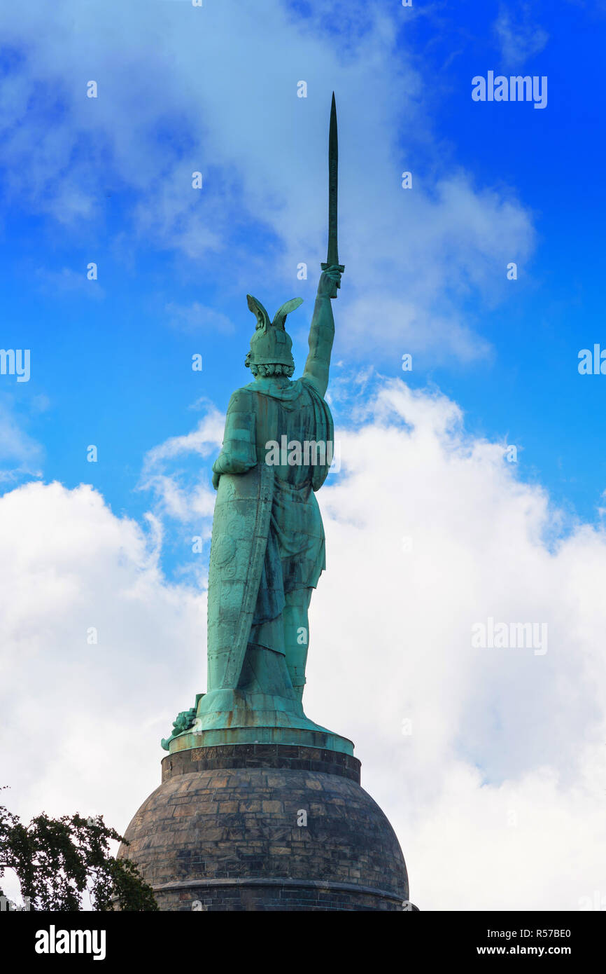 Monument and statue of hermann arminius Banque de photographies et d ...