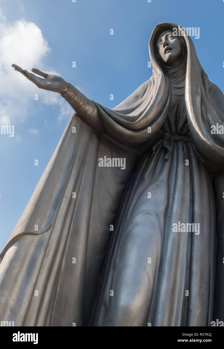 Statue en bronze de marie vierge Banque de photographies et d’images à ...