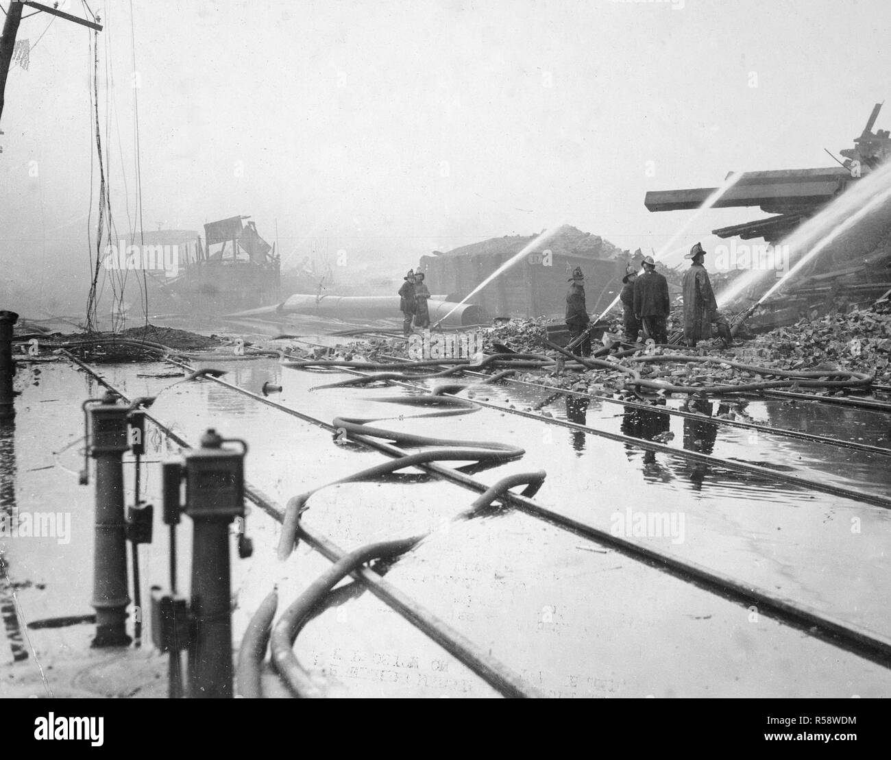 30 juillet 1916 - La destruction par l'ennemi dans U.S. - explosion de ...