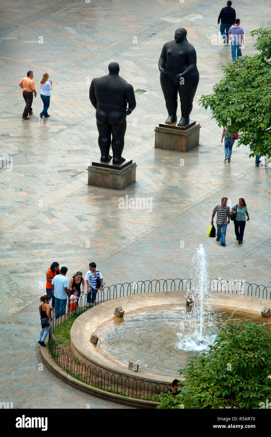 Plaza botero Banque de photographies et d’images à haute résolution - Alamy