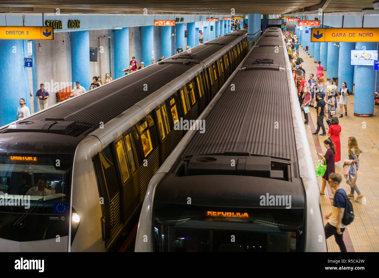 La gare de bucarest Banque de photographies et d’images à haute ...
