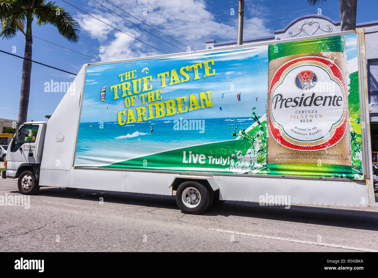 Panneau publicitaire mobile Banque de photographies et d’images à haute ...