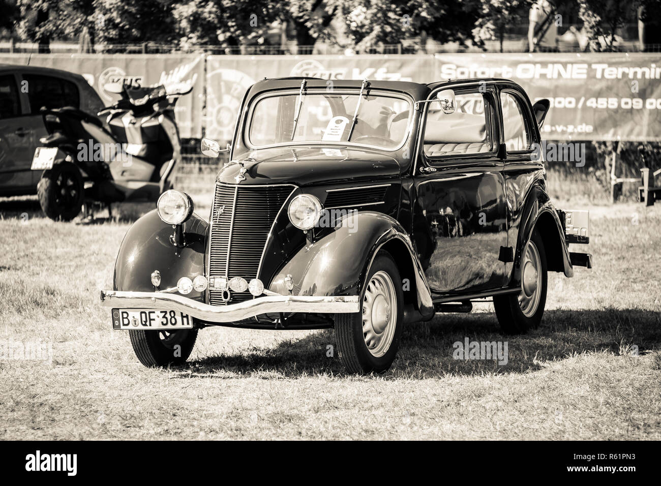 Petite famille car Ford Eifel, 1935. Fabriqués à Ford Deutschland ...