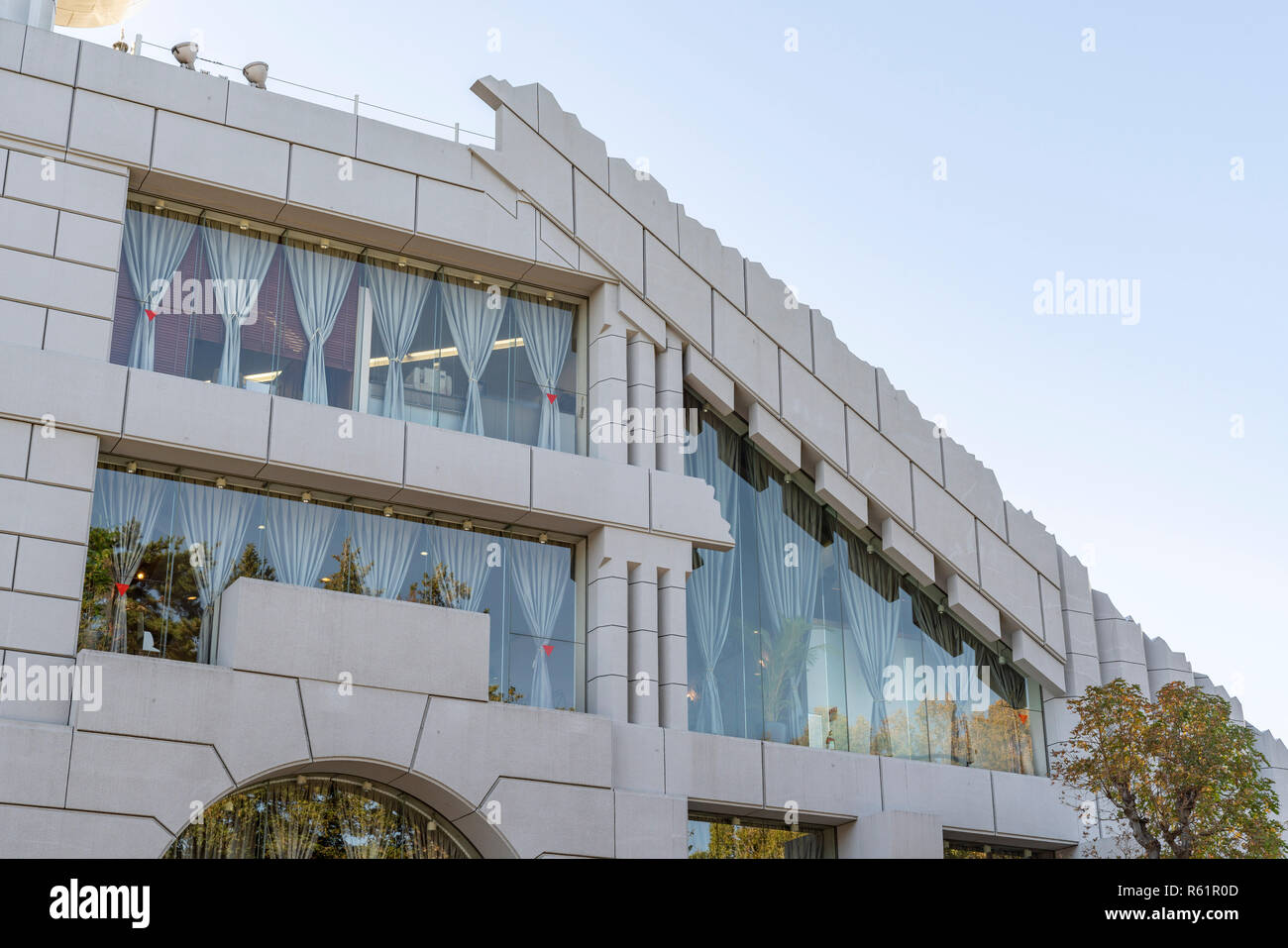 M2 building kengo kuma Banque de photographies et d’images à haute ...