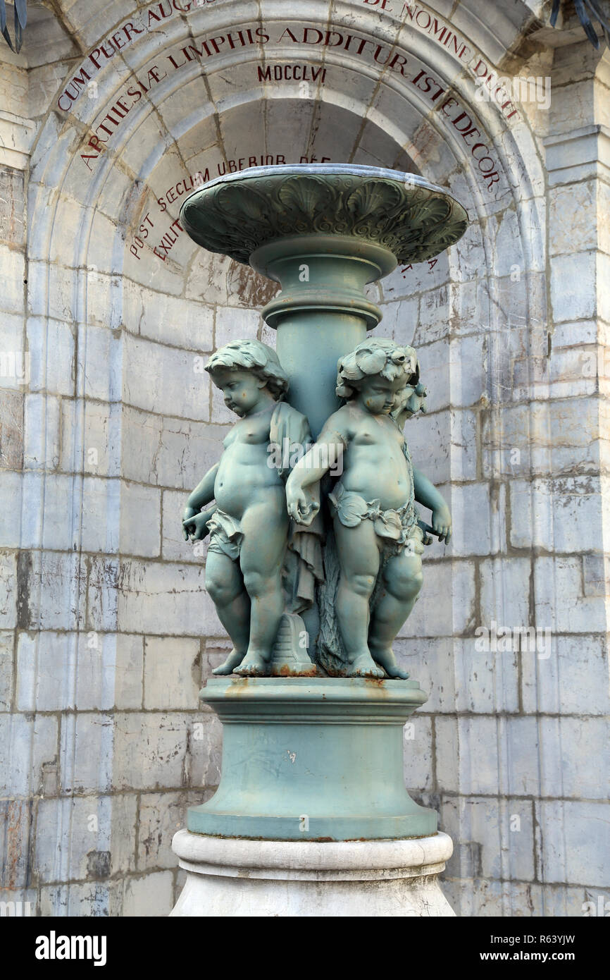 Victor hugo sculpture Banque de photographies et d’images à haute ...