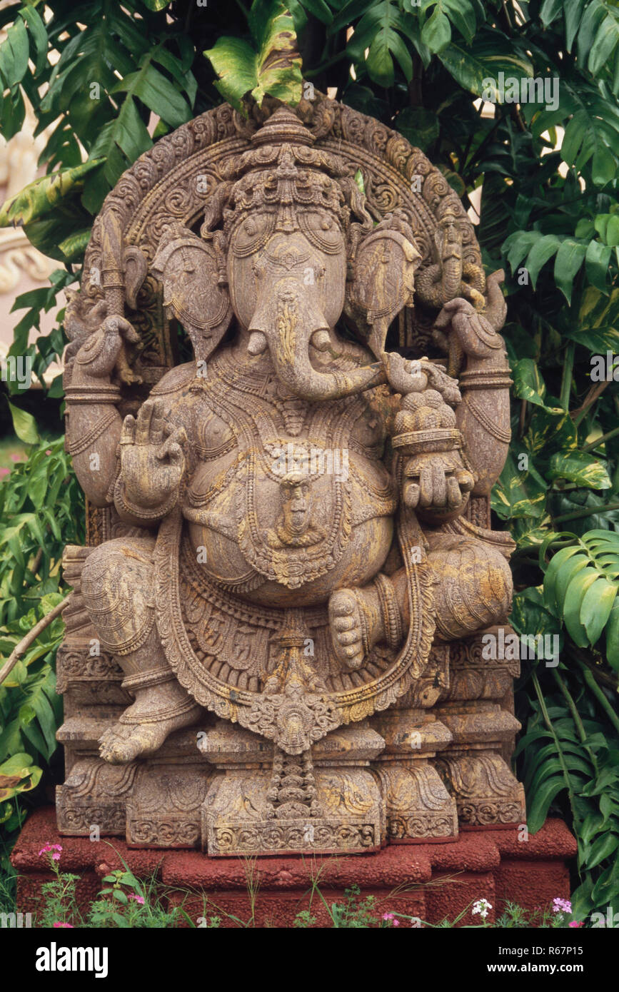 Statue figure dieu Banque de photographies et d’images à haute ...