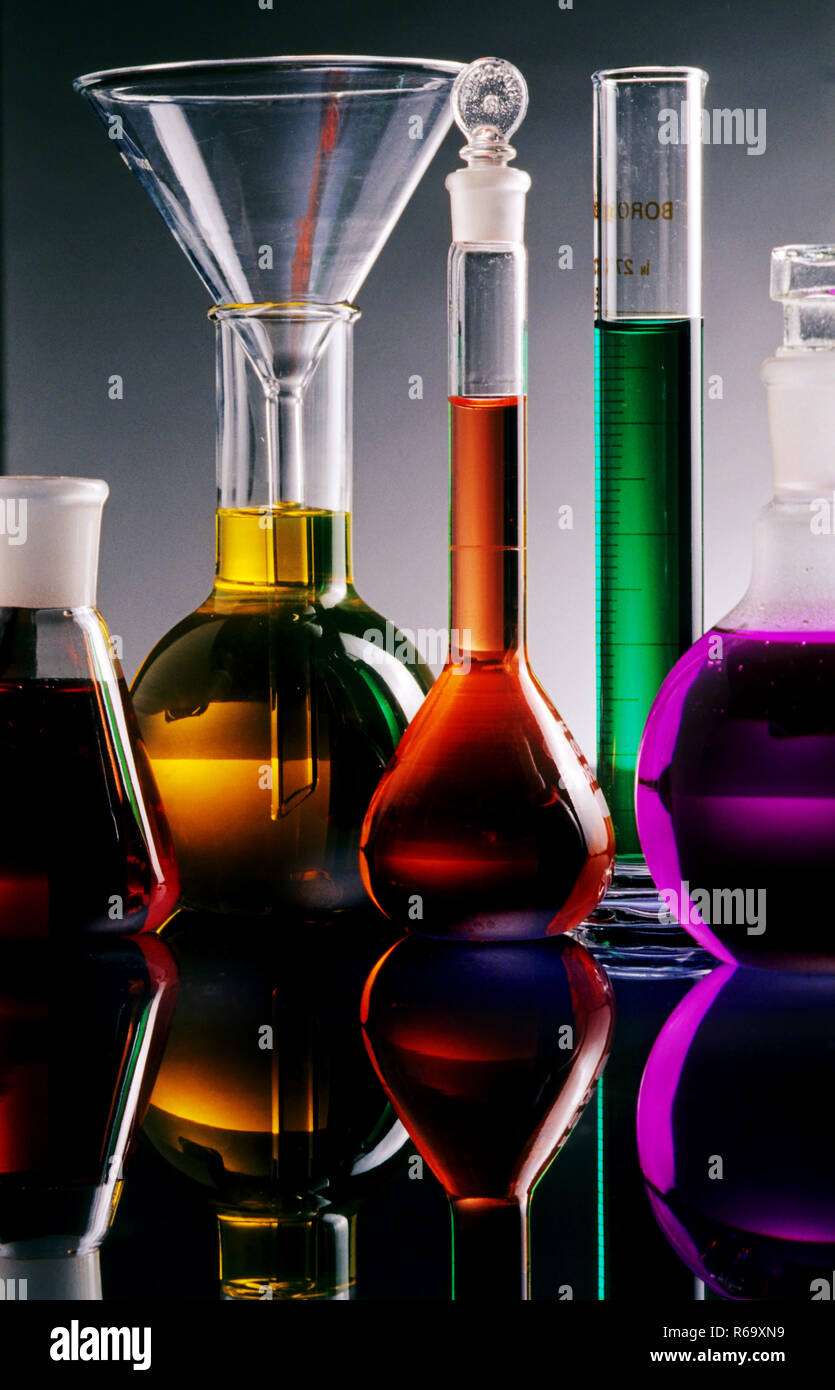 Produits chimiques chimiques Banque de photographies et d’images à ...