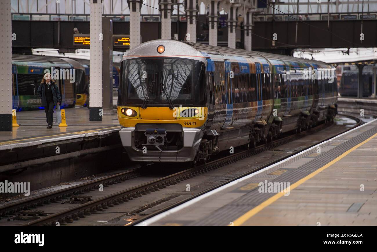 Class 332 Banque de photographies et d’images à haute résolution - Alamy