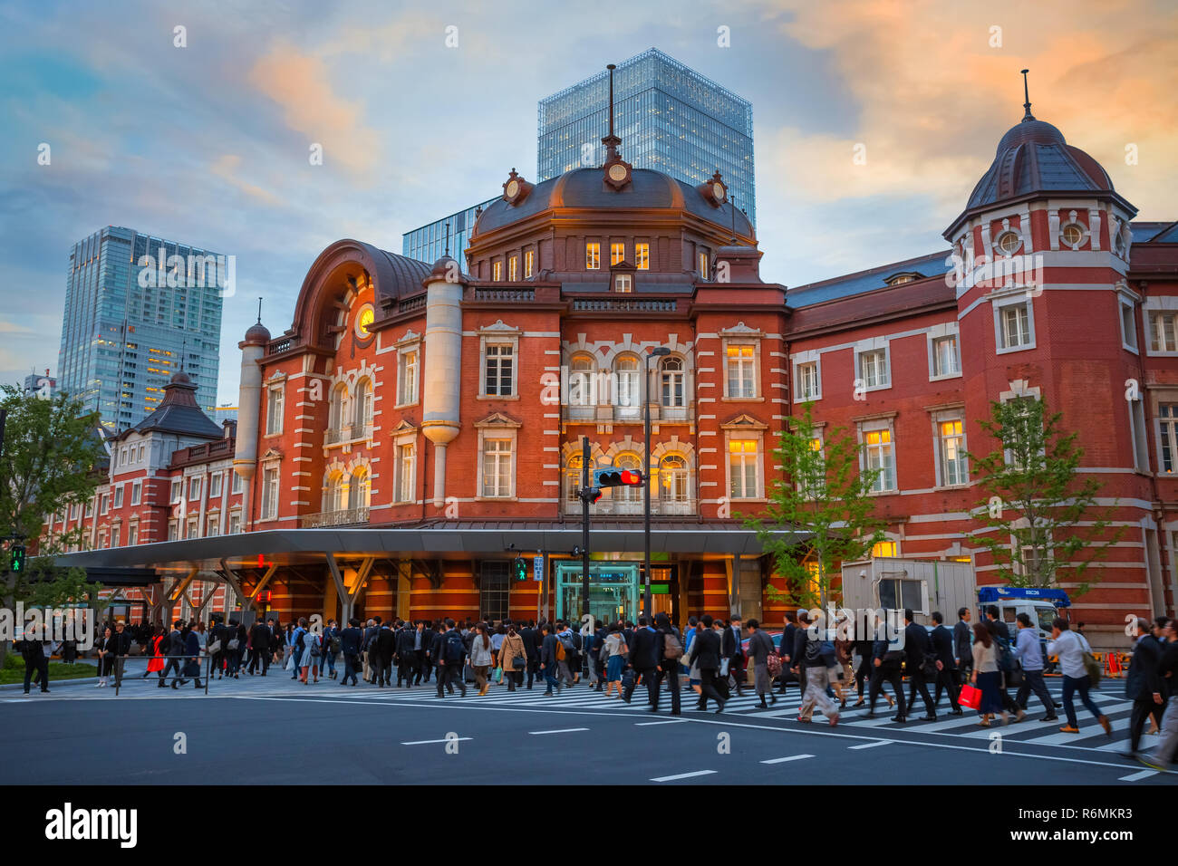La gare de Tokyo à Tokyo, Japon, Tokyo, Japon - 27 Avril 2018 : La gare ...