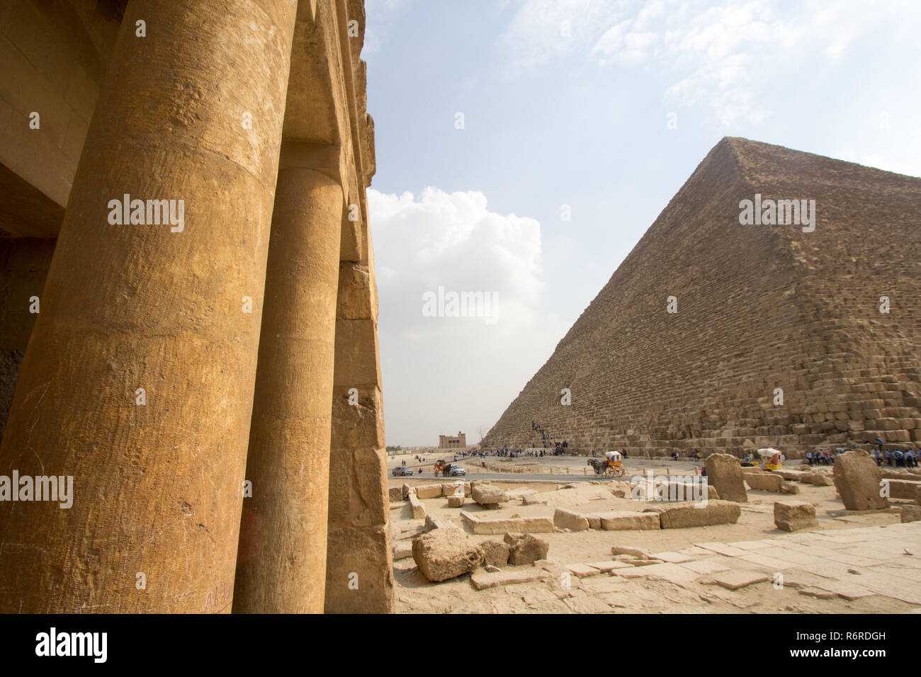 Le Caire, Egypte - 12 novembre 2018 : photo de pyramide de Khafra dans ...