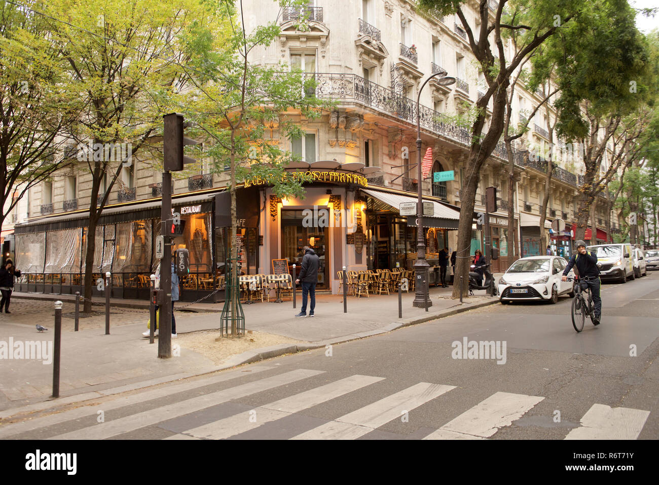 18th arrondissement paris Banque de photographies et d’images à haute ...