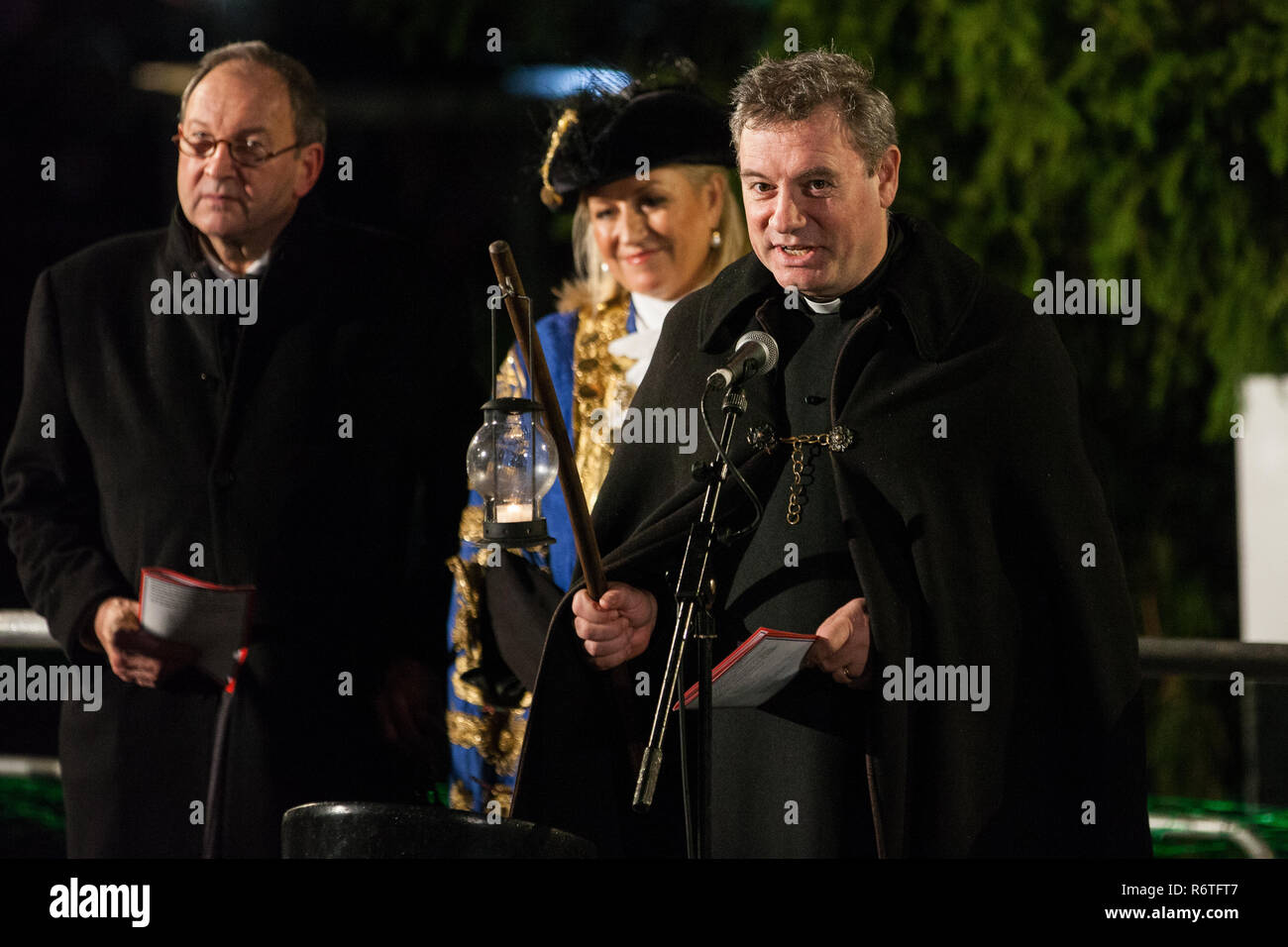 Revd dr sam wells Banque de photographies et d’images à haute résolution - Alamy