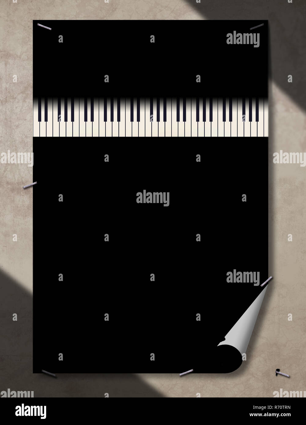 Un clavier de piano est vu en noir et blanc en lumière spectaculaire. C ...