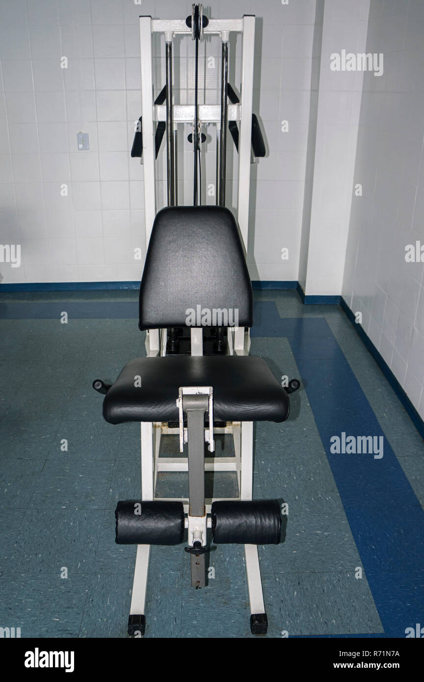 Leg extension machine Banque de photographies et d’images à haute ...