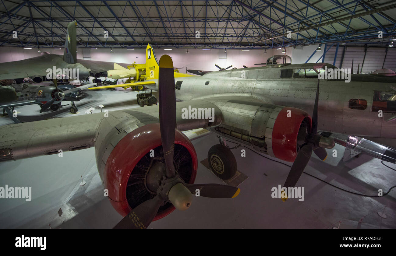 Stuka cockpit Banque de photographies et d’images à haute résolution ...