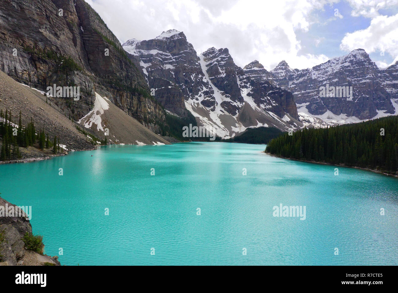 Moraine lake alberta Banque de photographies et d’images à haute résolution - Alamy