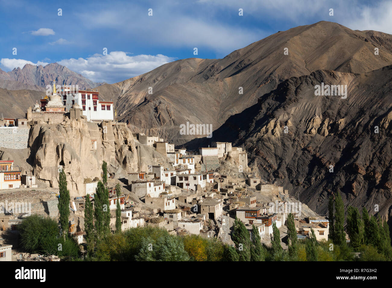 Monastère de Lamayuru Lamayuru et village, le Ladakh, le Jammu-et ...