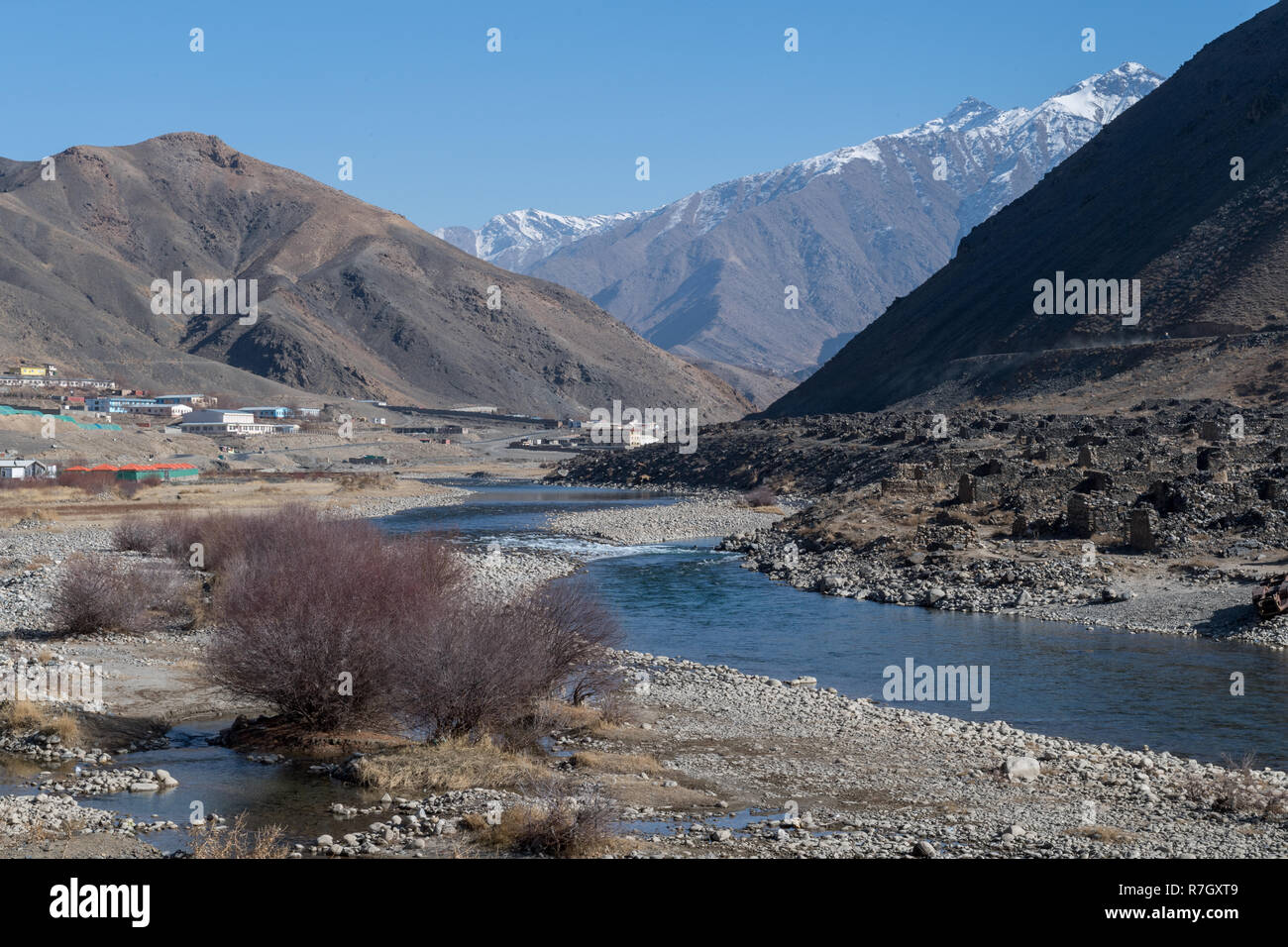Panjshir valley Banque de photographies et d’images à haute résolution ...