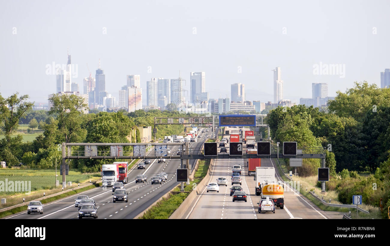 A5 motorway Banque de photographies et d’images à haute résolution - Alamy