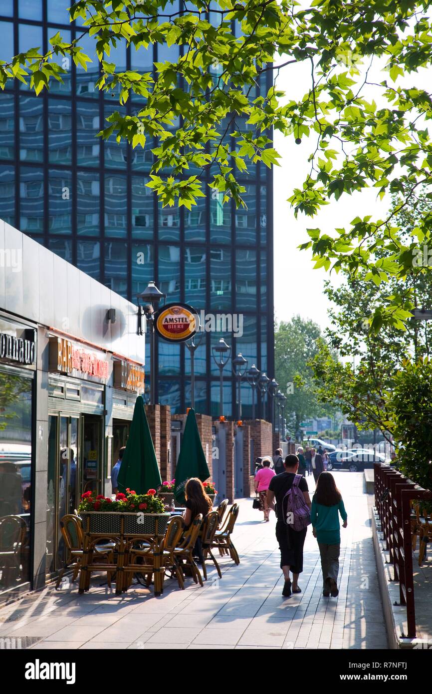 Montreuil building paris Banque de photographies et d’images à haute ...