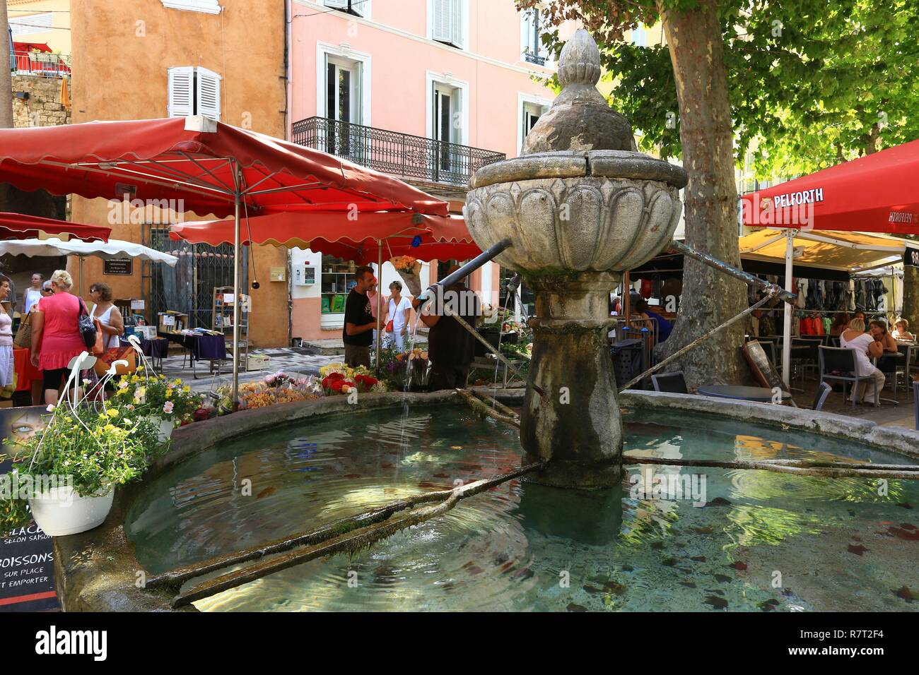Village flayosc var provence france Banque de photographies et d’images ...