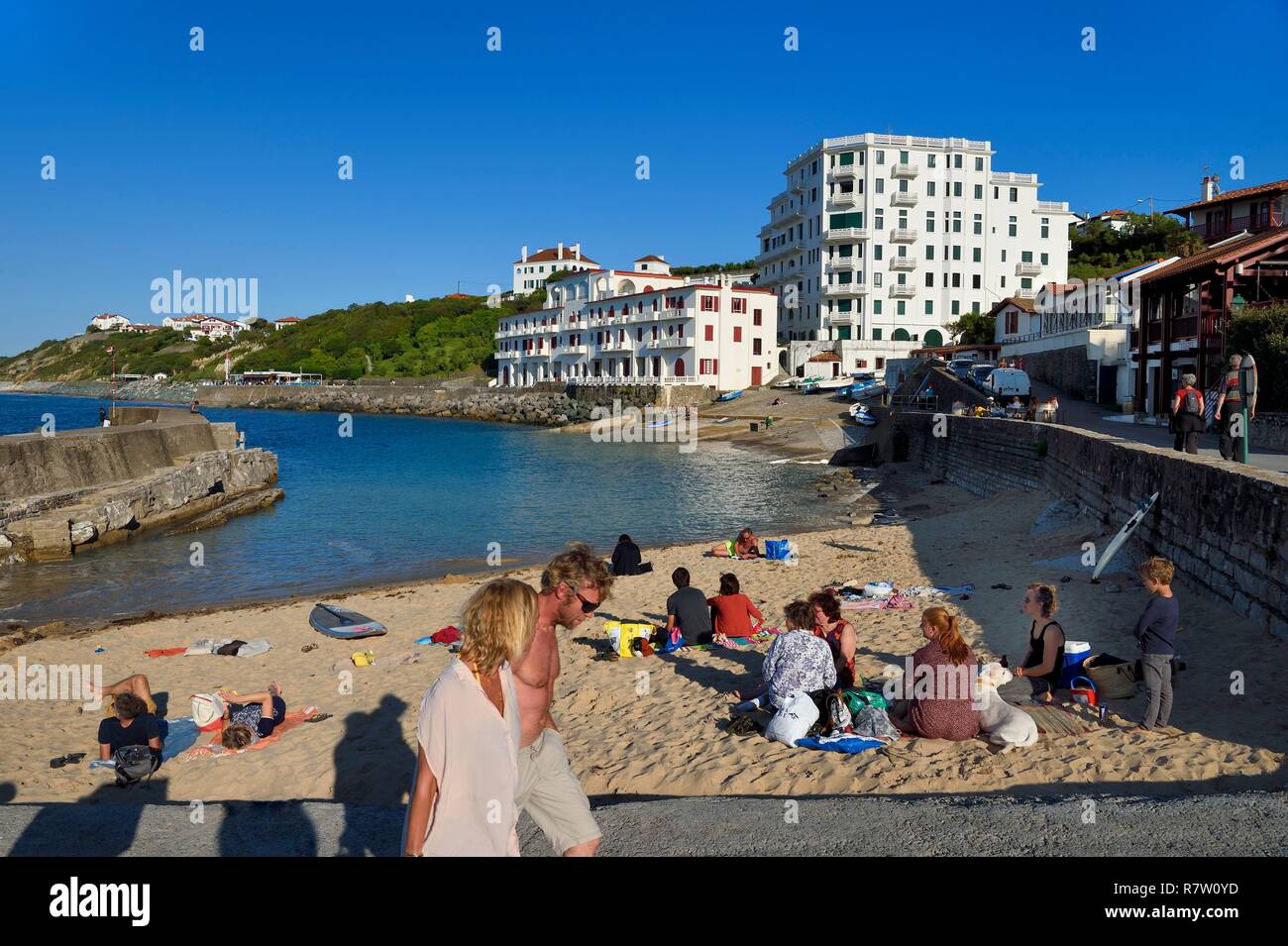 France, Pyrénées Atlantiques, Pays Basque coast, Guethary, ancien port ...