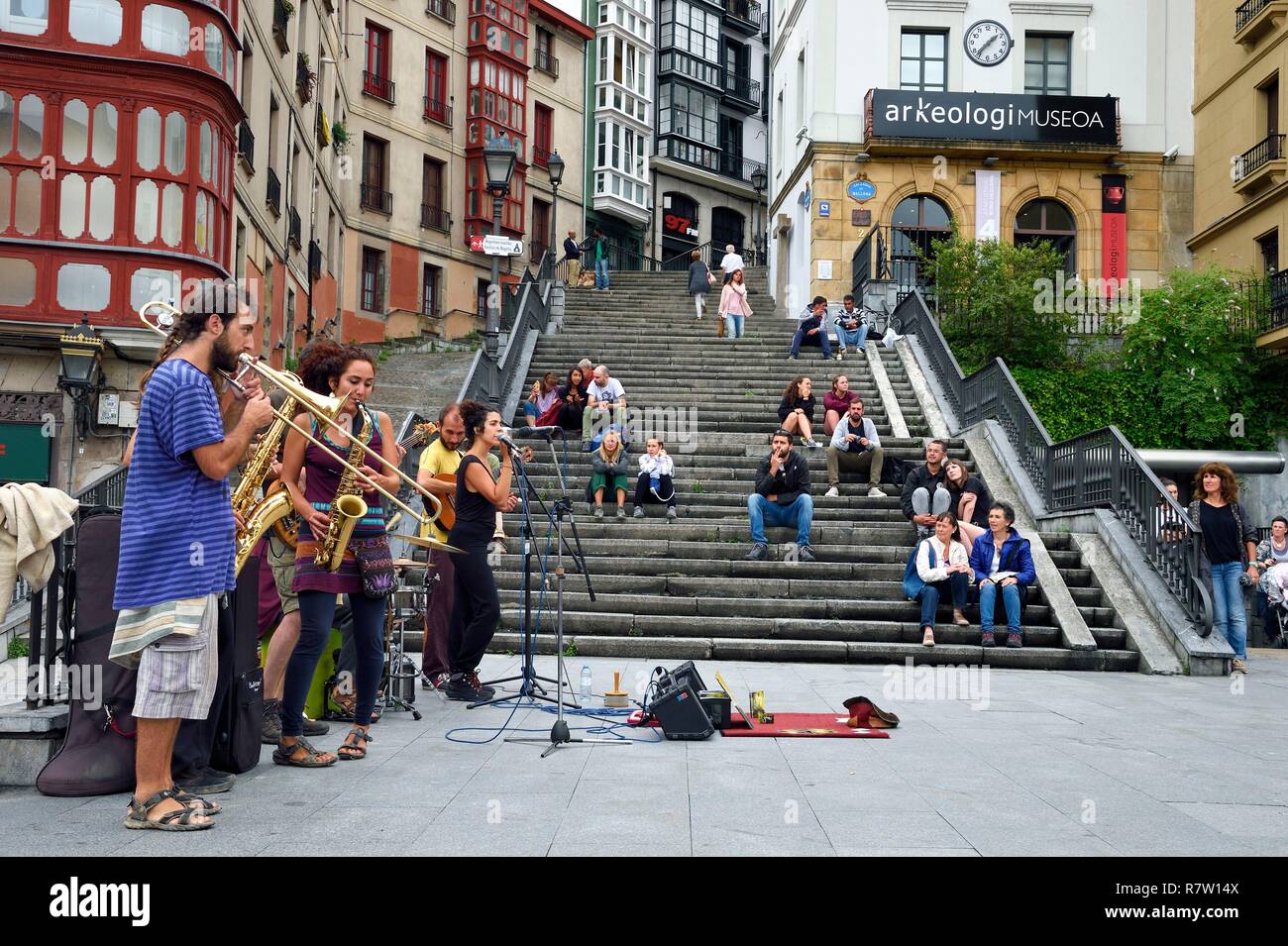 Musique basque Banque de photographies et d’images à haute résolution ...