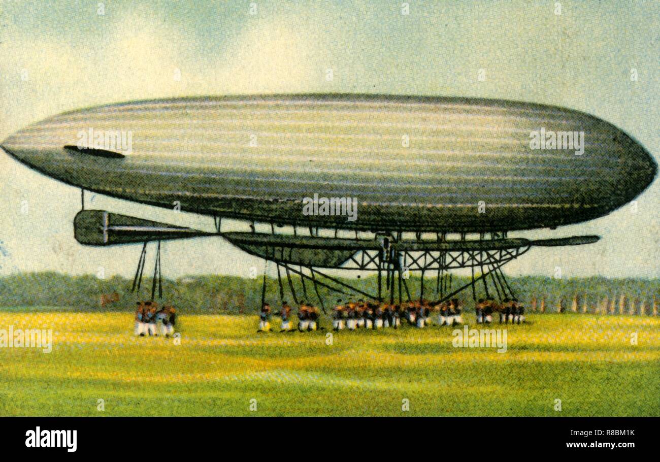 Dirigeable militaire Banque de photographies et d’images à haute ...