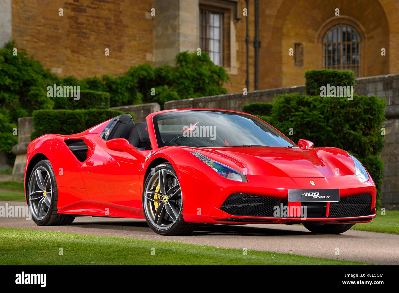 Ferrari supercar Banque de photographies et d’images à haute résolution ...