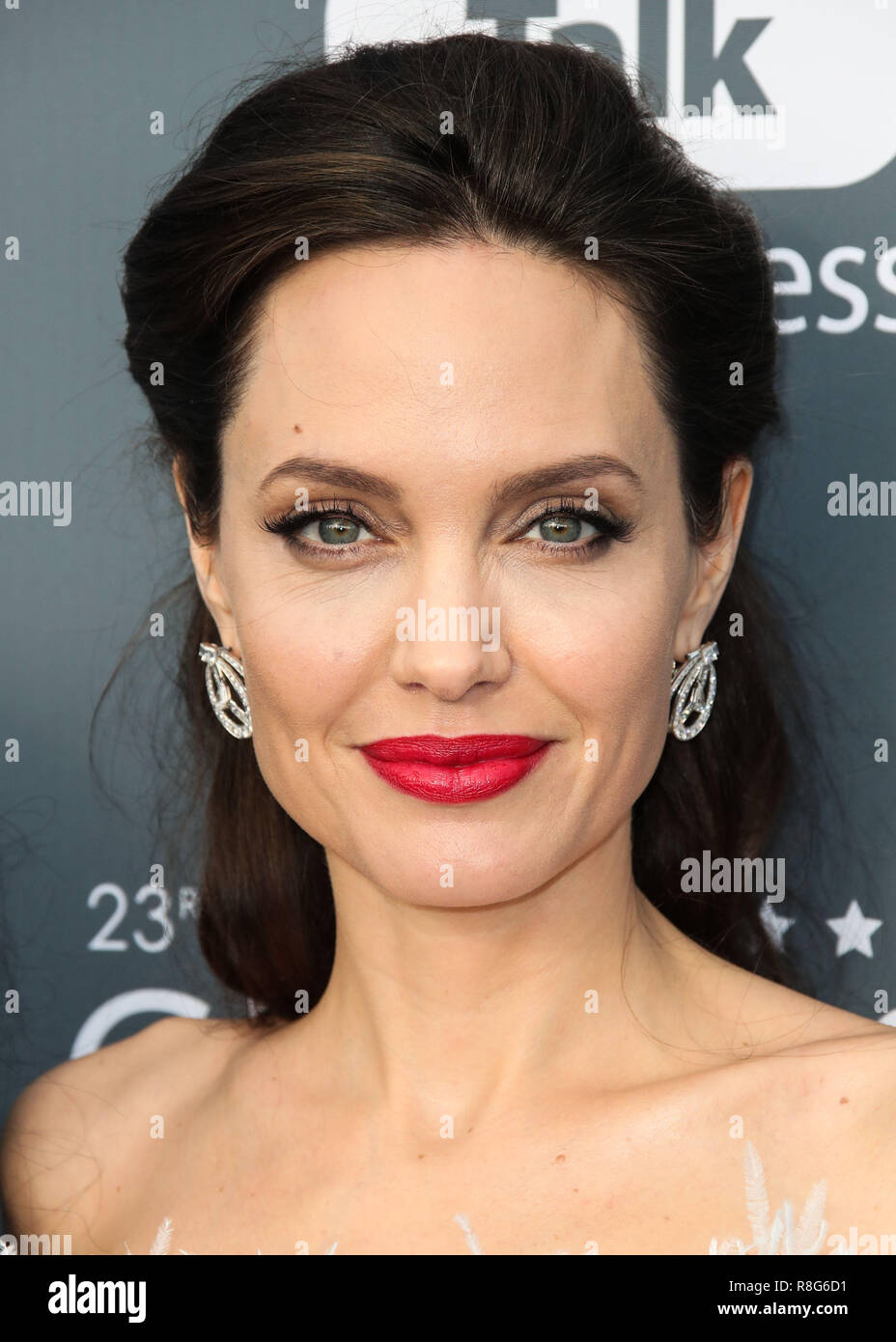 SANTA MONICA, LOS ANGELES, CA, USA - Le 11 janvier : actrice Angelina ...