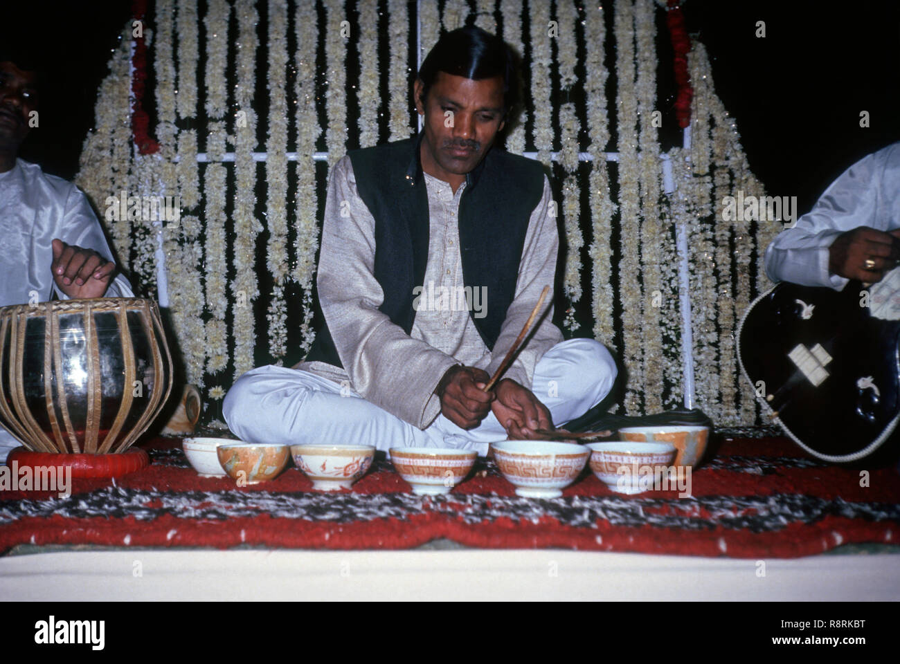 Jal tarang Banque de photographies et d’images à haute résolution - Alamy