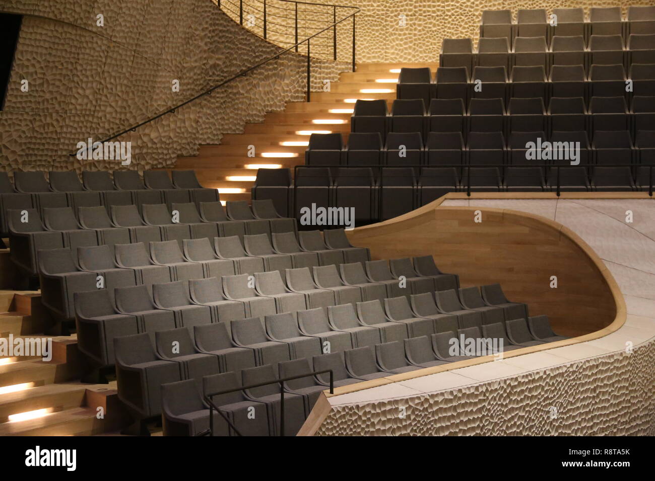 Elbphilharmonie saal Banque de photographies et d’images à haute ...