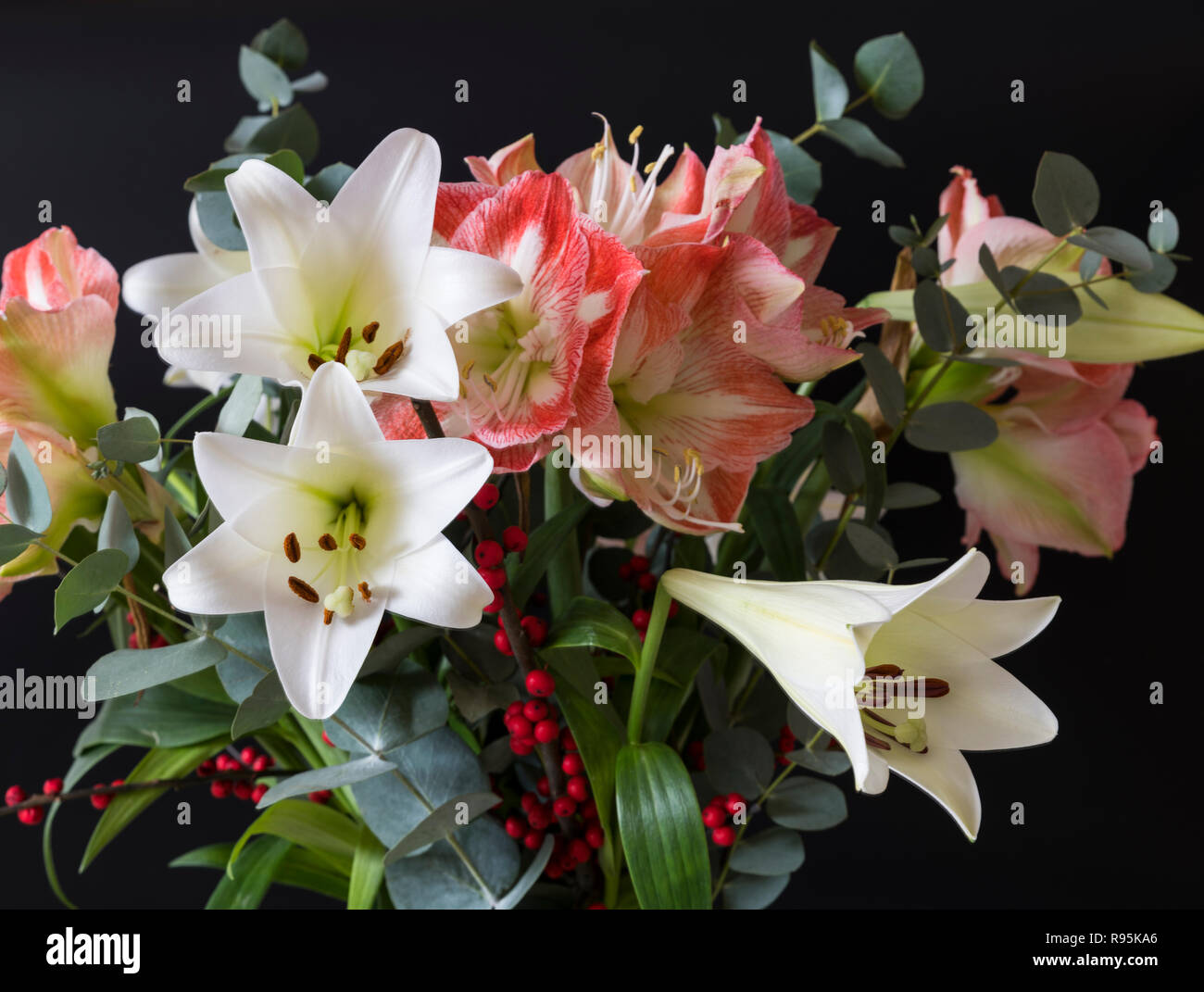 Fleurs de lys blanc bouquet Banque de photographies et d’images à haute résolution - Alamy
