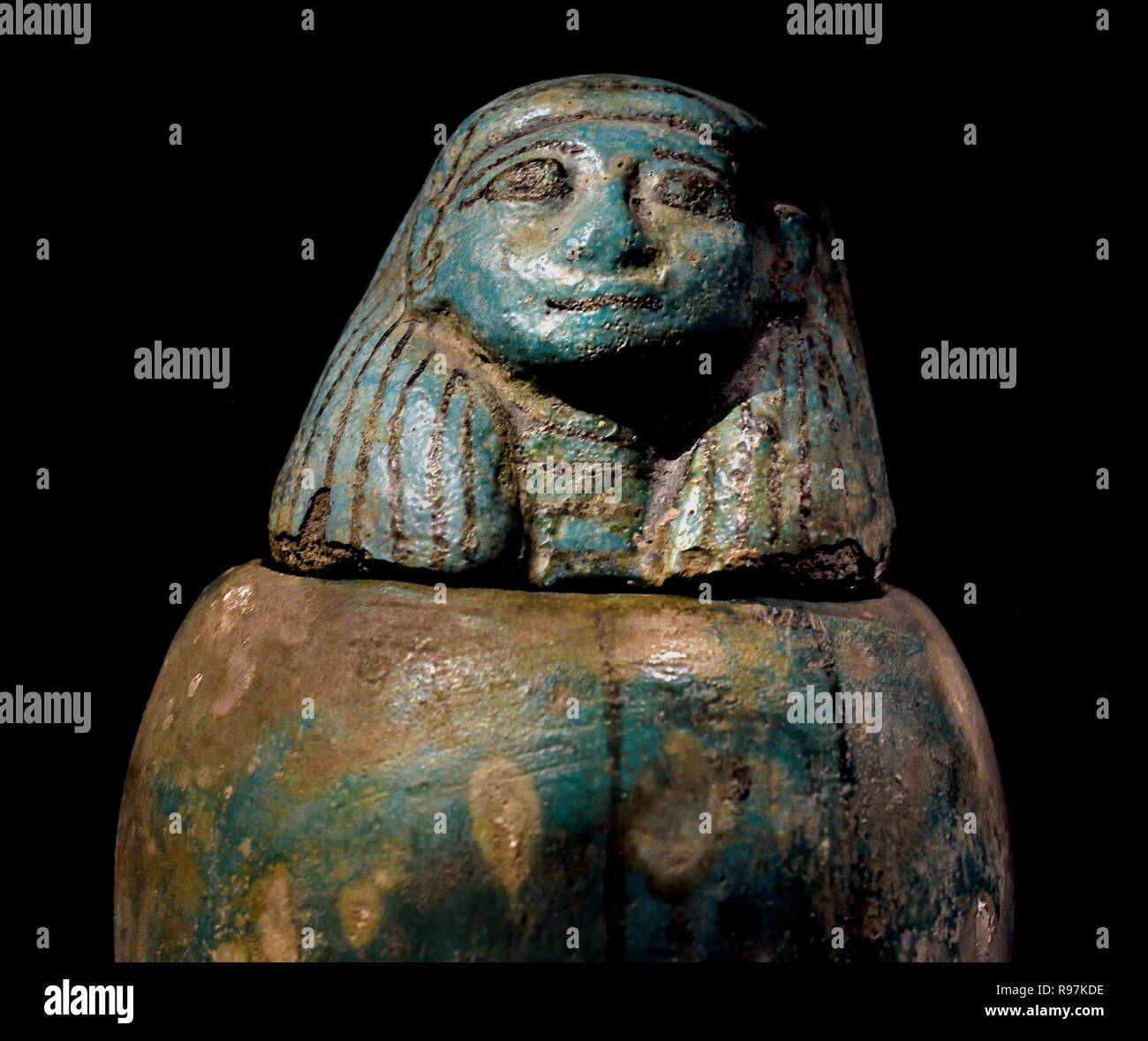 Egyptian Scribe Statue Photos & Egyptian Scribe Statue Images - Alamy