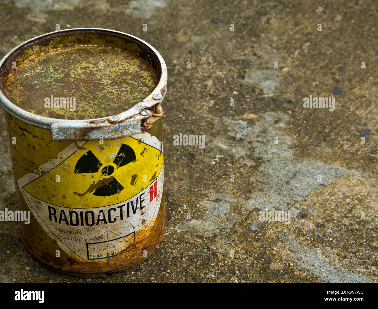 Radioactive Decay Banque d'image et photos - Alamy