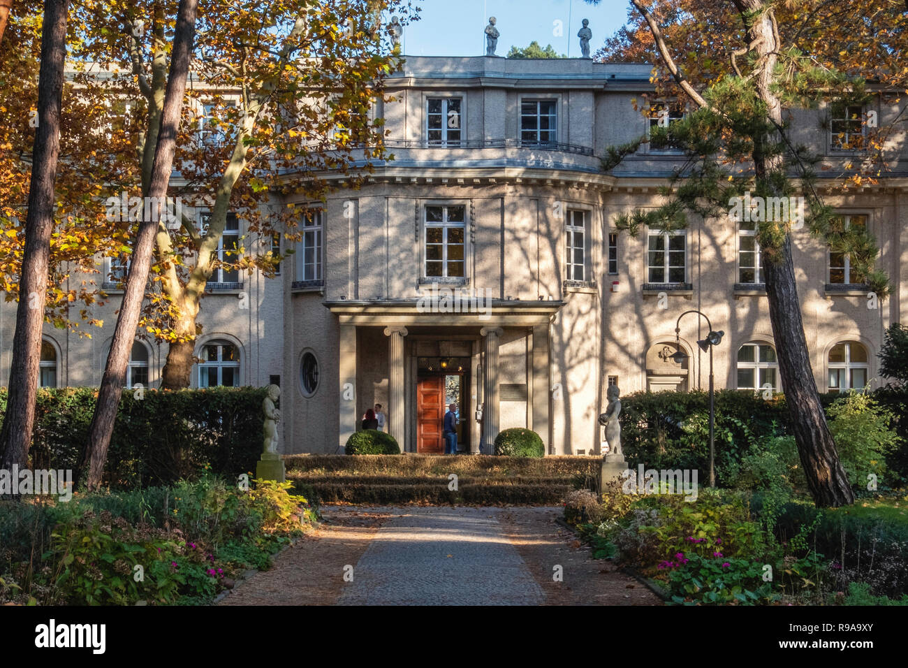 Maison de la conférence wannsee Banque de photographies et d’images à ...