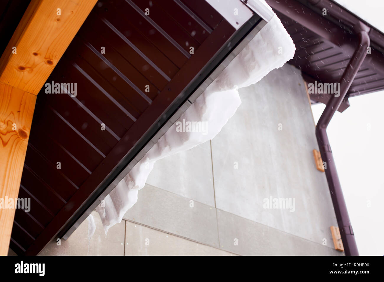 Drainage de toit Banque de photographies et d’images à haute résolution ...