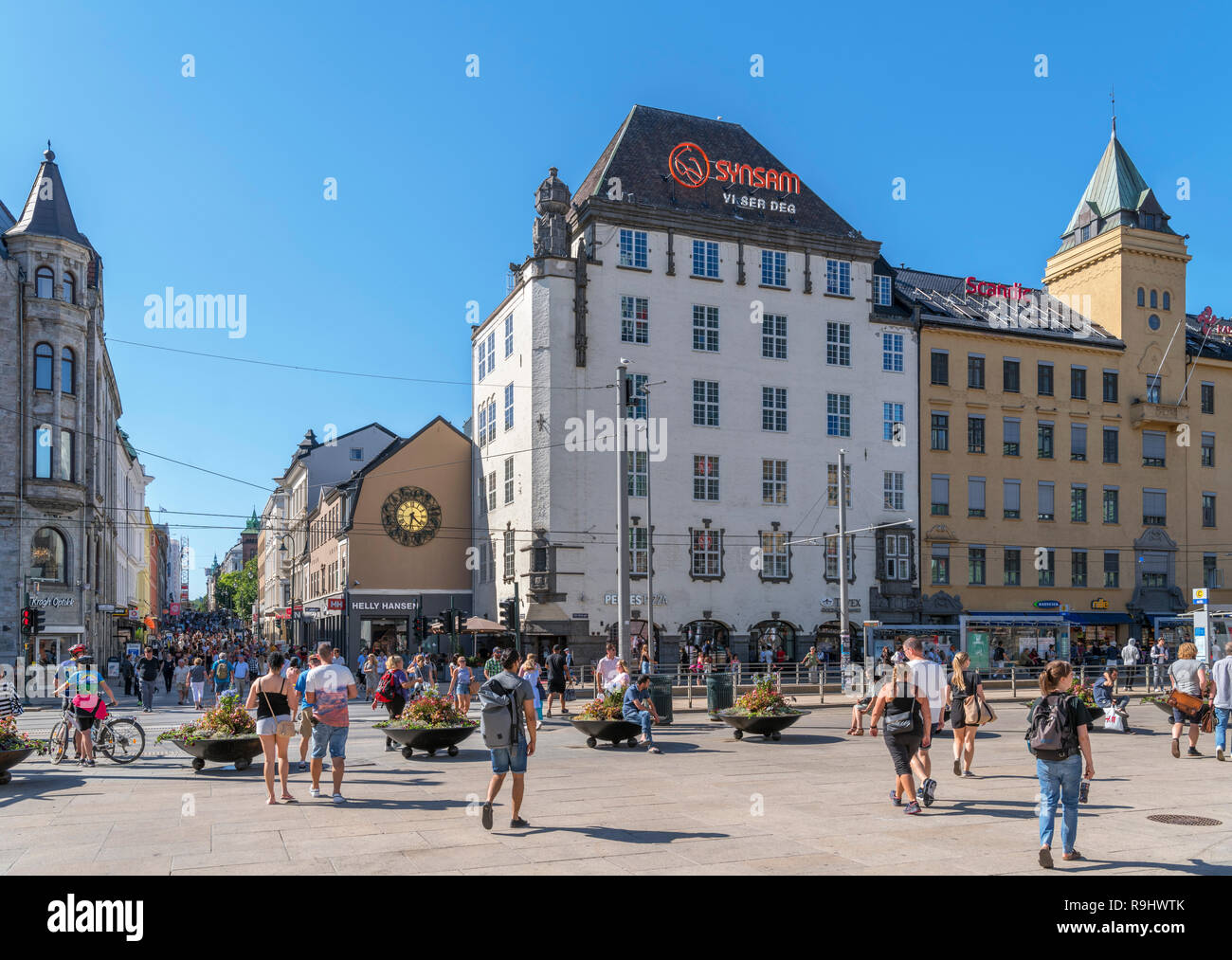 Shopping street in oslo norway Banque de photographies et d’images à ...