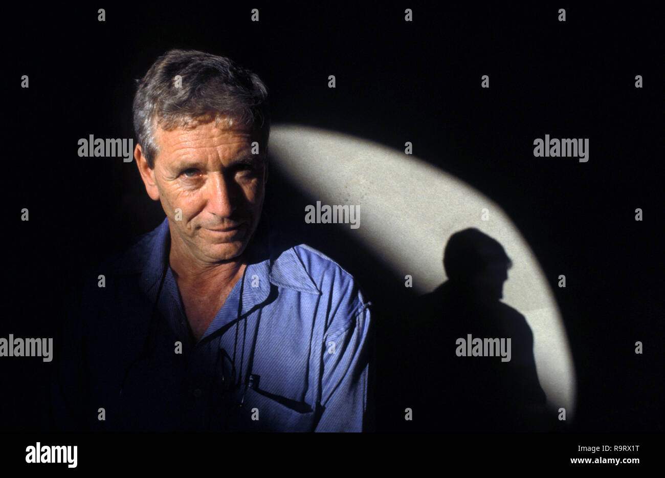 Amos oz Banque de photographies et d’images à haute résolution - Alamy