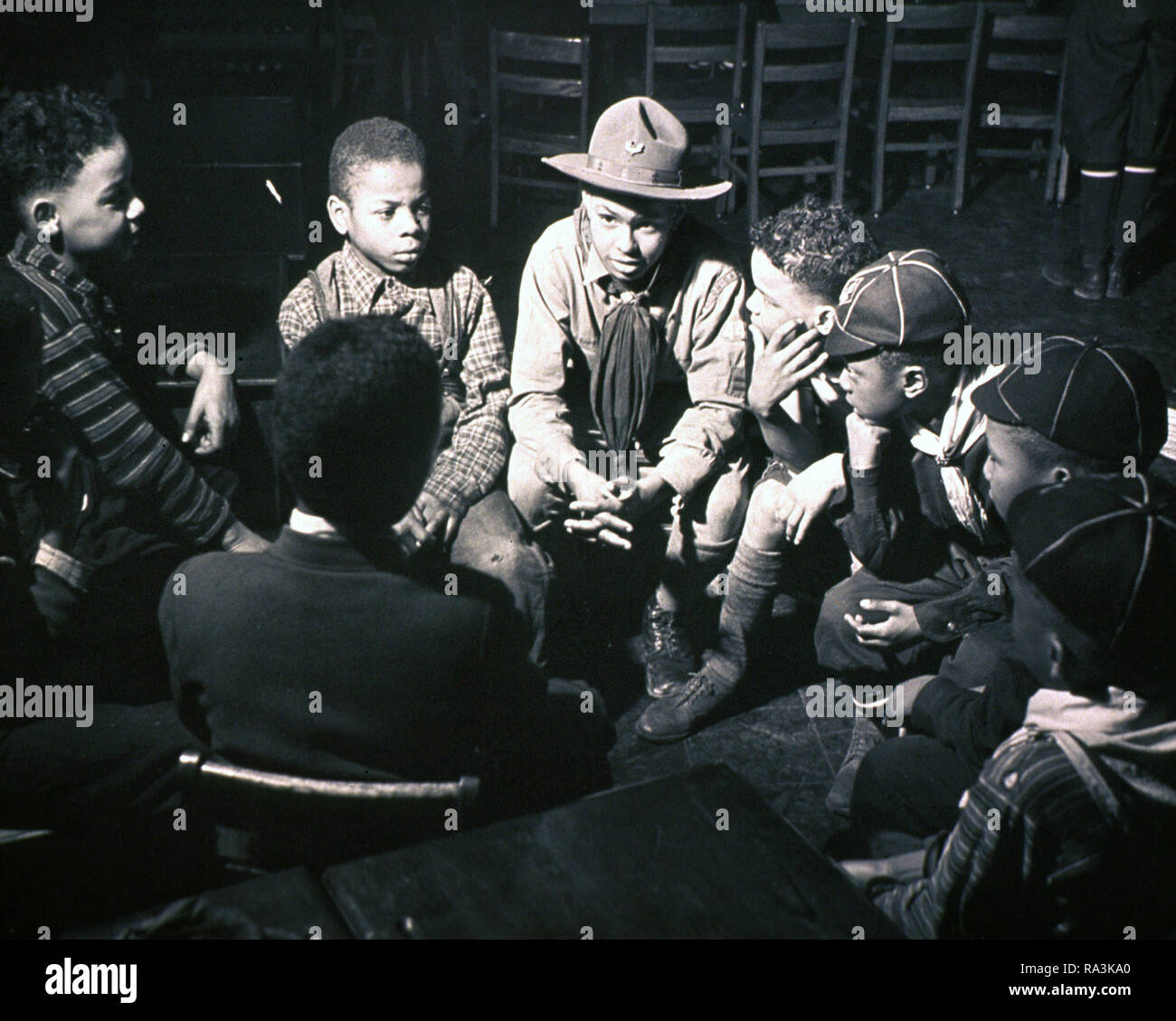Scout uniforms Banque de photographies et d’images à haute résolution ...