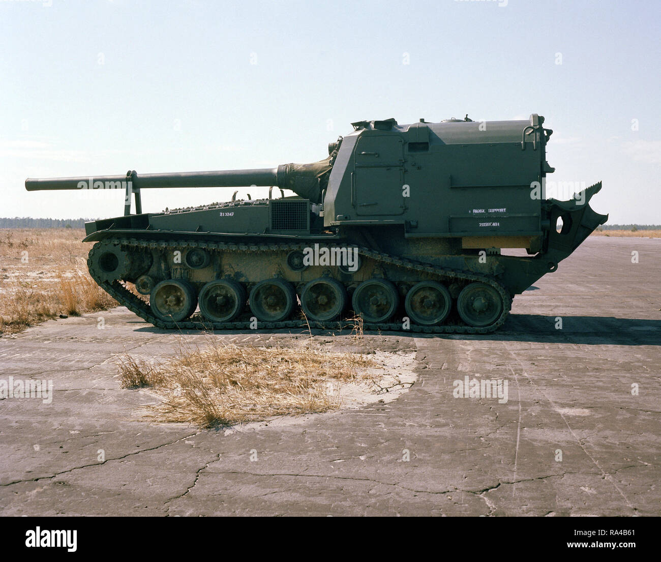 Obusier 155 Banque de photographies et d’images à haute résolution - Alamy