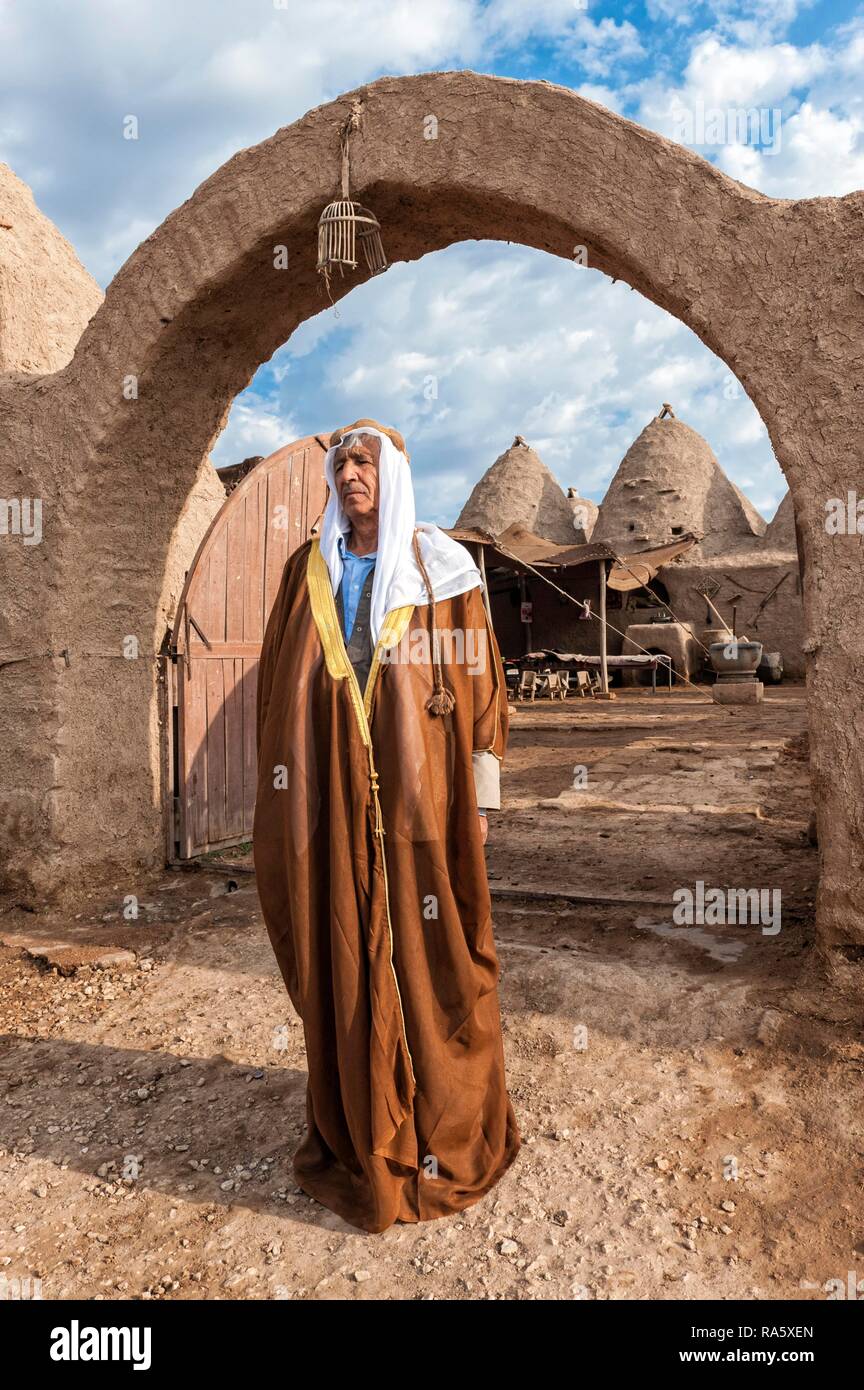 Turk in traditional costume Banque de photographies et d’images à haute ...