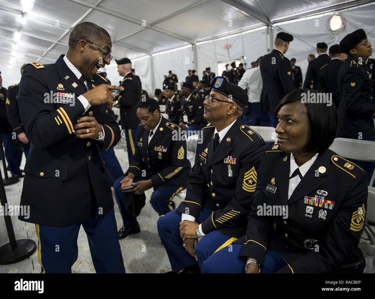 Le lieutenant-colonel Wendell Albert, de l'armée américaine Réserver ...