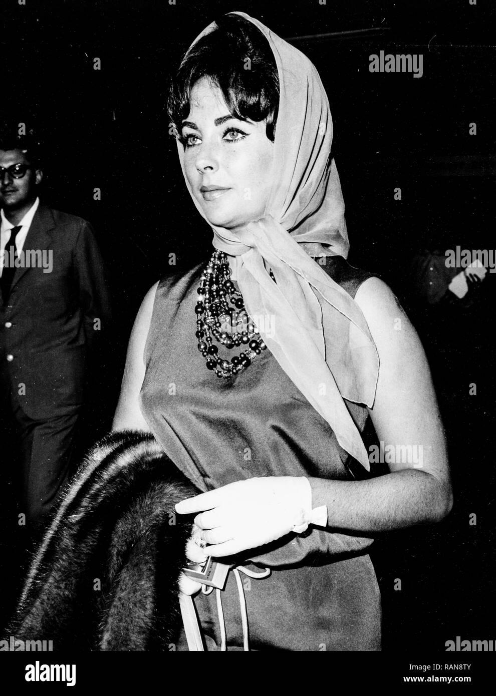 Liz taylor Banque de photographies et d’images à haute résolution - Alamy