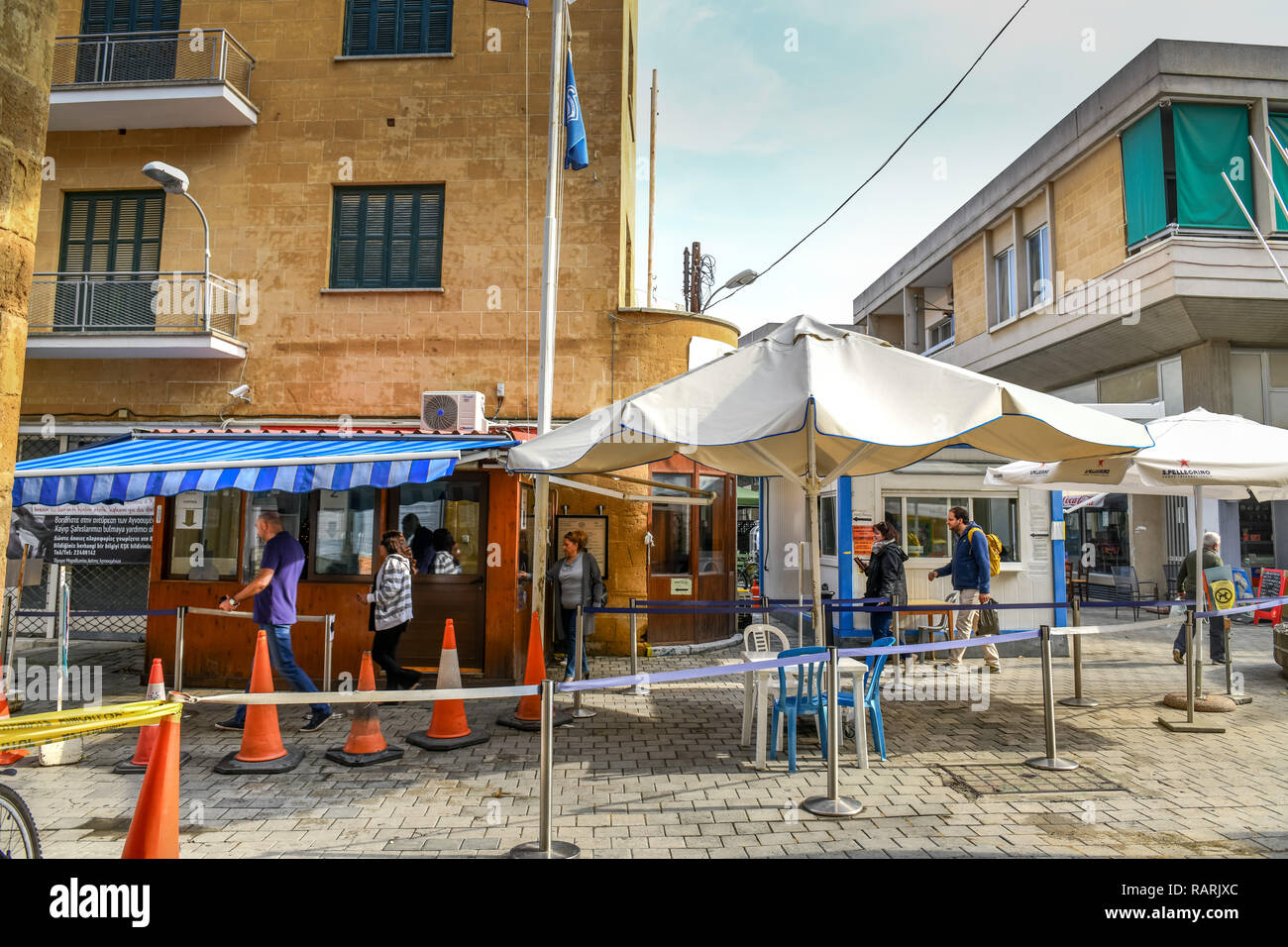 Ledra street border crossing Banque de photographies et d’images à ...