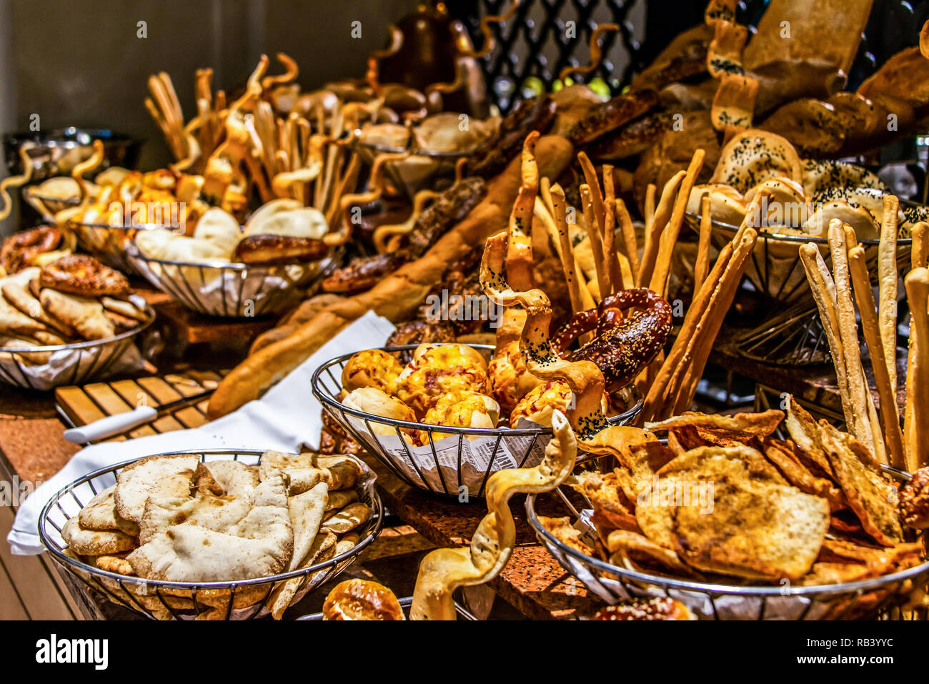 Bar pain station en buffet traiteur, close-up. Assortiment de ...