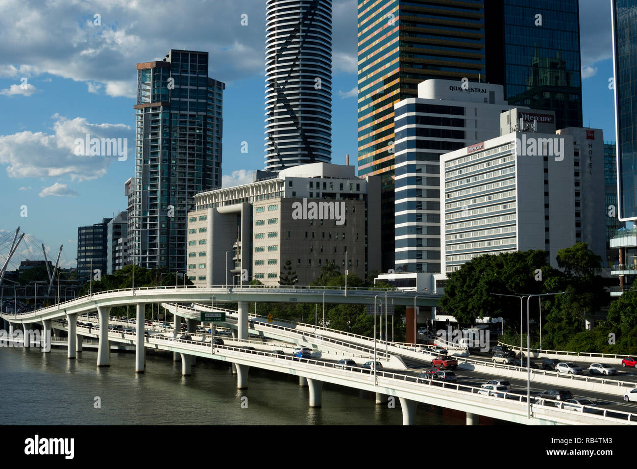 Le Riverside Expressway, centre-ville de Brisbane, Queensland ...